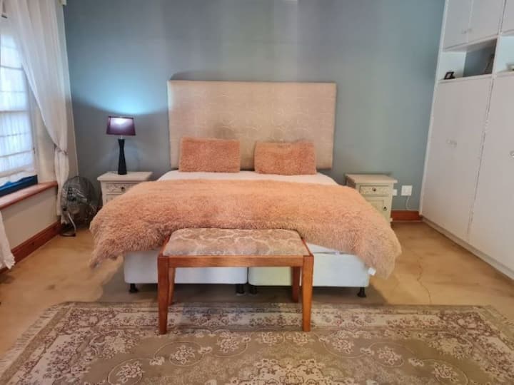 Villa Tarentaal Guest Farm-peacock Suite - Tulbagh