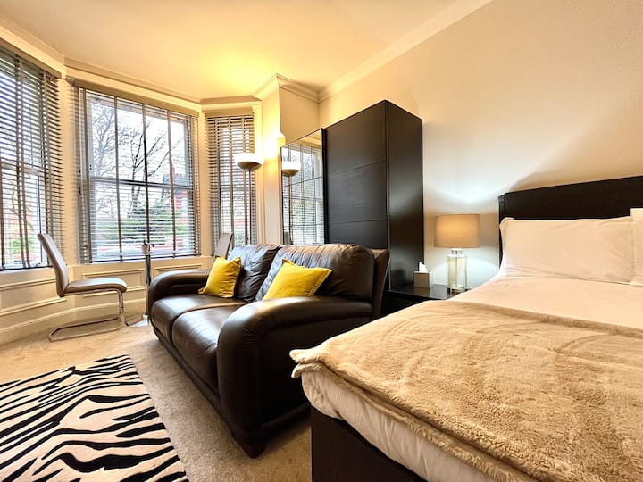 Mode Studio Apartment Near Beach - Lytham St Annes