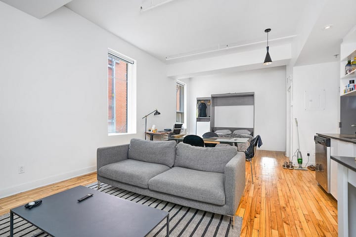 Loft In The Trendy Plateau - Montreal
