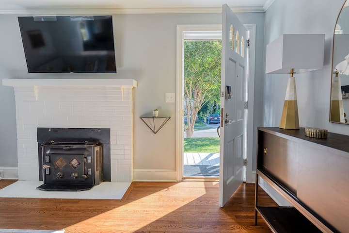 Charming Ardmore W-s House; Fam Friendly; King Bed - Winston-Salem, NC