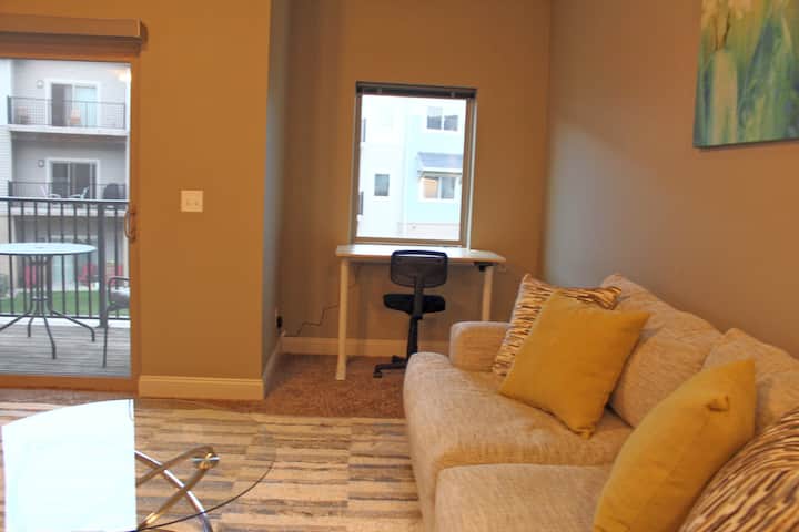 1-bed/1-bath Near Jordan Creek! - West Des Moines, IA