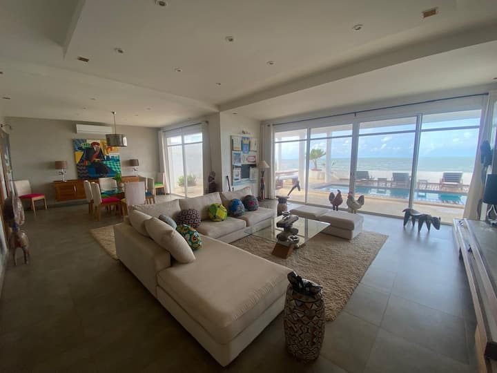 Maison De Rêve En Bord De Mer Avec Piscine - Senegal