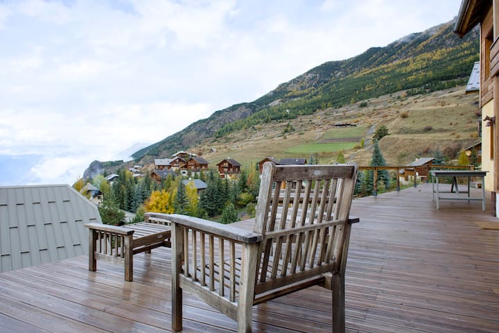 Appartement Bas De Chalet Avec Vue Splendide - Vars