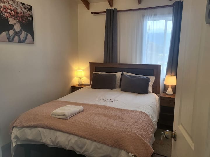 Habitación Matrimonial Con Baño Privado - Coyhaique