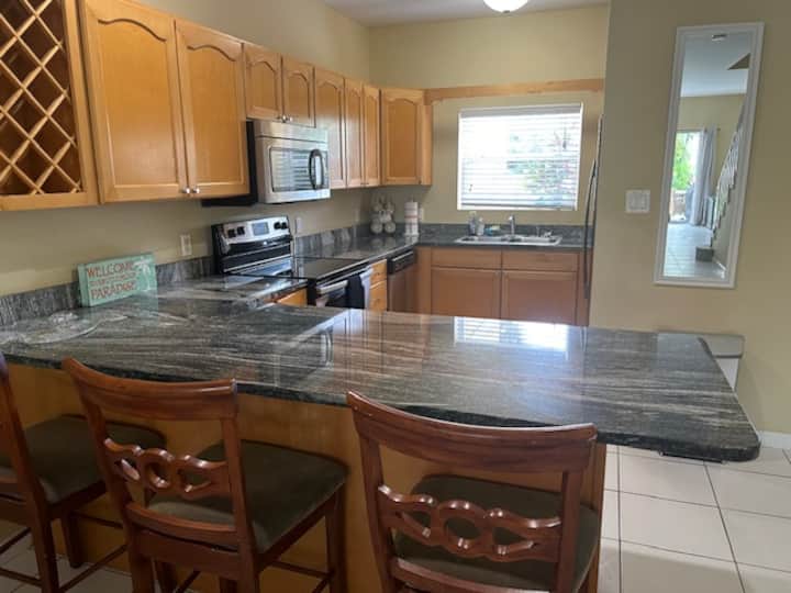 Cayman Horizon - Cayman Islands