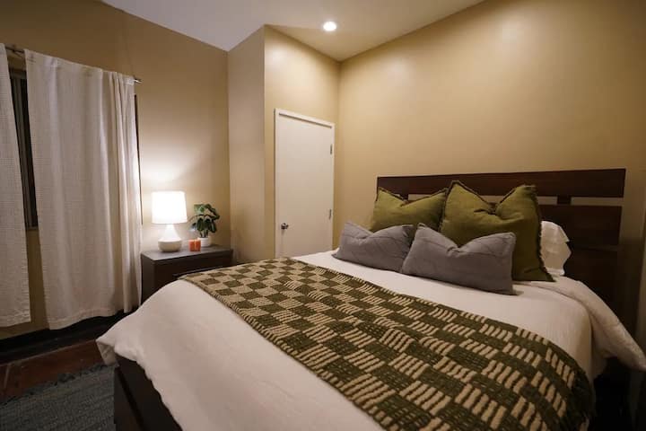 Yasuragiretreat|rooftop|hot Tub| Events|golden1 - Sacramento, CA