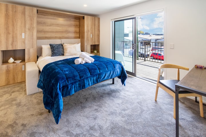 Inviting & Comfortable Upper Studio In Wilmer - 크라이스트처치