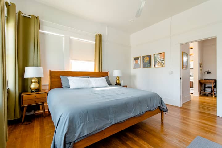 Historic Downtown Brady Bungalow - 투손