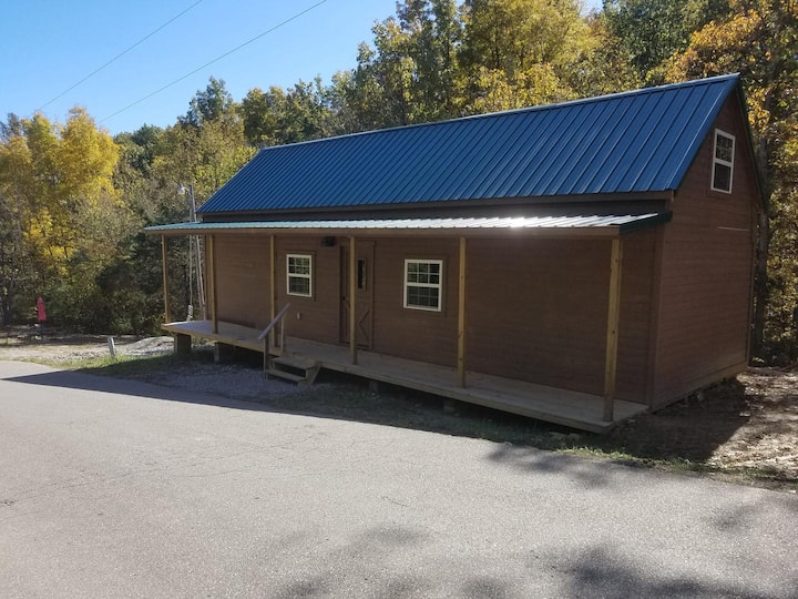 Granna's Place Cabin - Corinth, KY