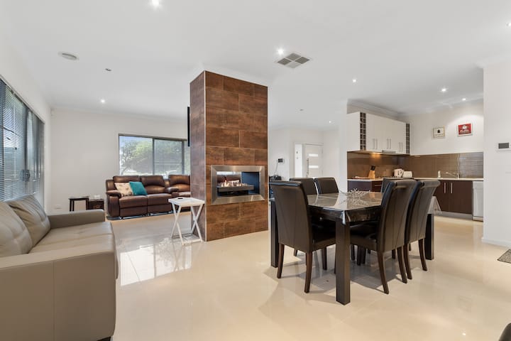 Rosebud 400m From Plaza & Beach - Safety Beach