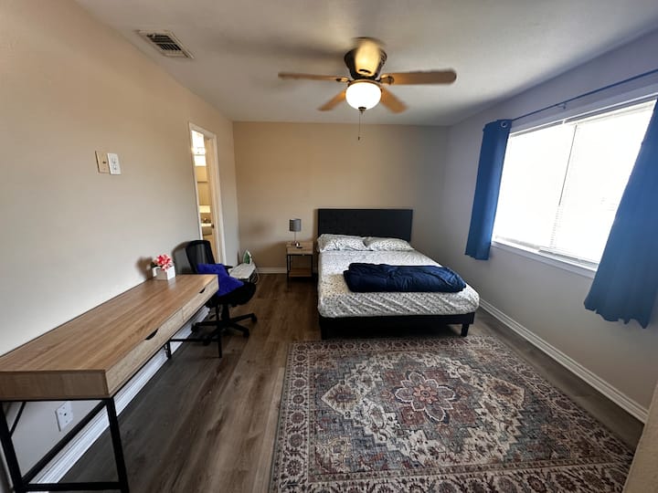 Cozy Room & Bath, Medical Center - San Antonio, TX