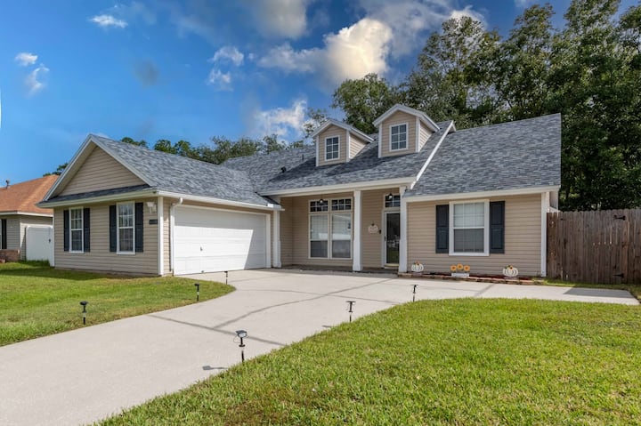 Cozy 4br For Families &Business Travelers - Jacksonville