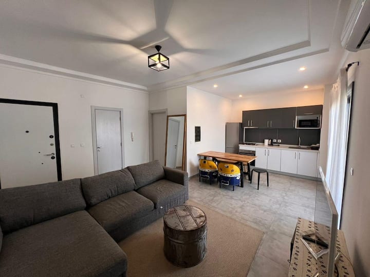 Charmant T2 Idéalement Situé Point E - Dakar