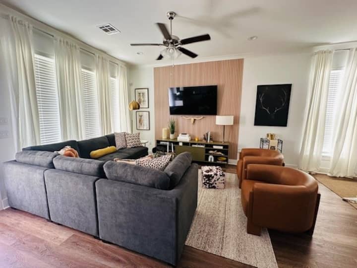 Cozy And Charming Town Home. New - Baton Rouge, LA