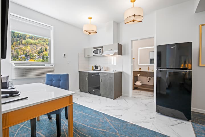 Crown Luxury Apartments - Rossland