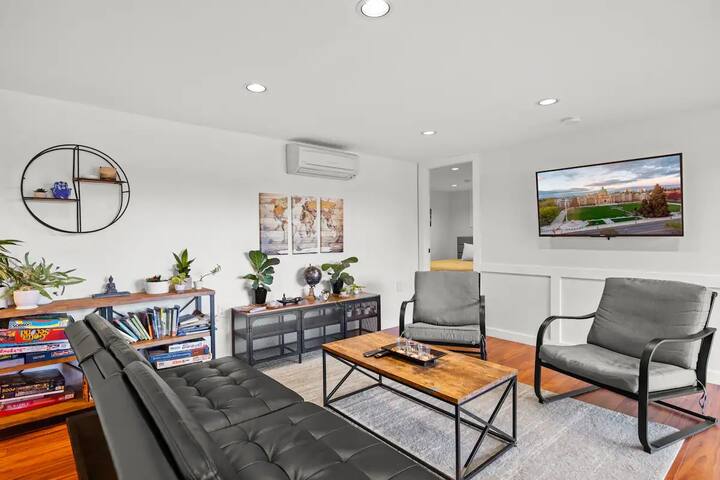 Lakefront Escape & Water Access - Langford
