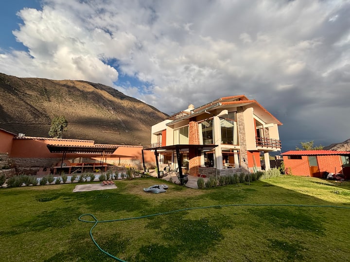 Casa Flora Con Piscina En El Valle Sagrado - Peru