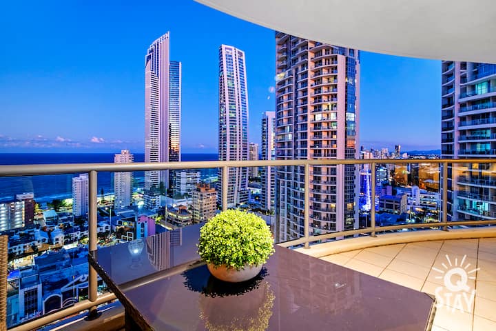 Lovely 2 Bedroom Ocean View Apartment - Q Stay - Surfers Paradise
