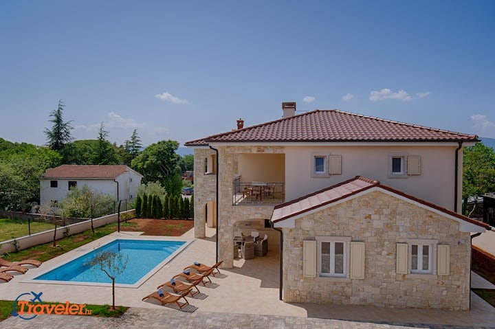 Villa With Pool, Near Beach - By "Traveler" Krk - Cres