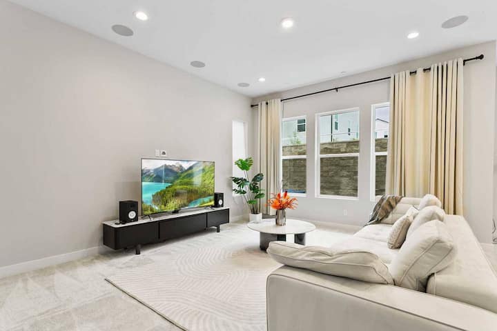 Exquisite Retreat On Pin Ln E#41790 - Rancho Santa Margarita, CA