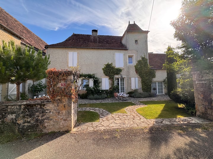 « Maison Germaine », Au Cœur Du Lot. - Lot
