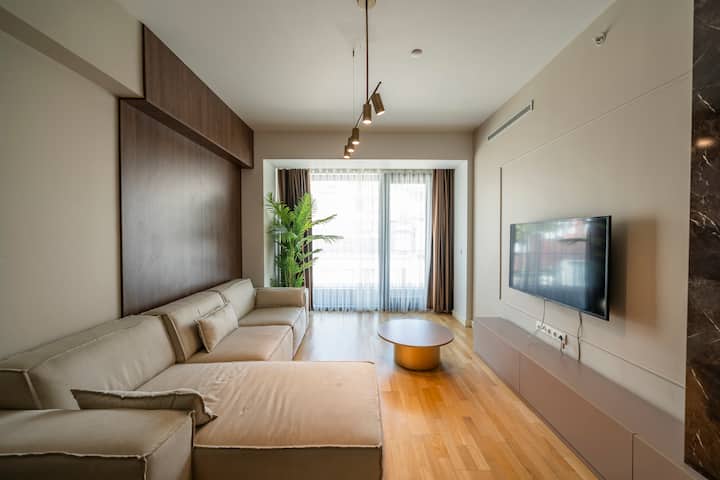 Chic 3 Br & 2,5 Bath In Taksim; Garage, Pool, Spa - Estambul