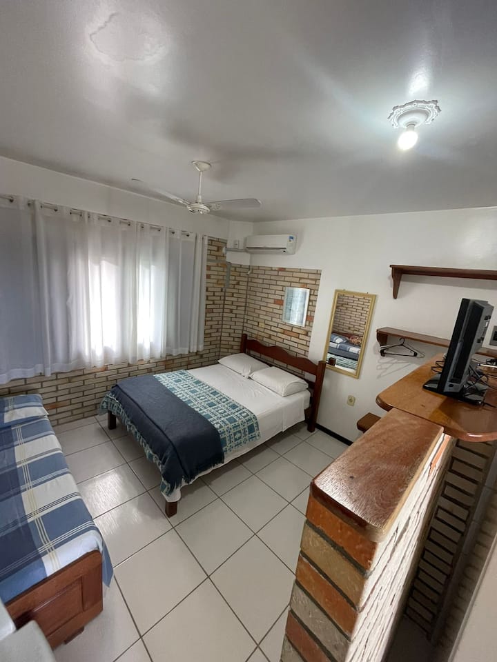 Quarto Quádruplo 1º Andar - Bombinhas