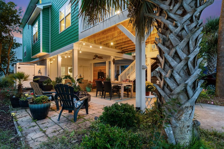 5 Min Walk To The Beach L The Blue Ocean Bungalow - Carolina Beach, NC