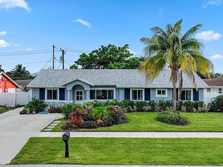 Beautiful Deerfield Beach Home - Deerfield Beach, FL