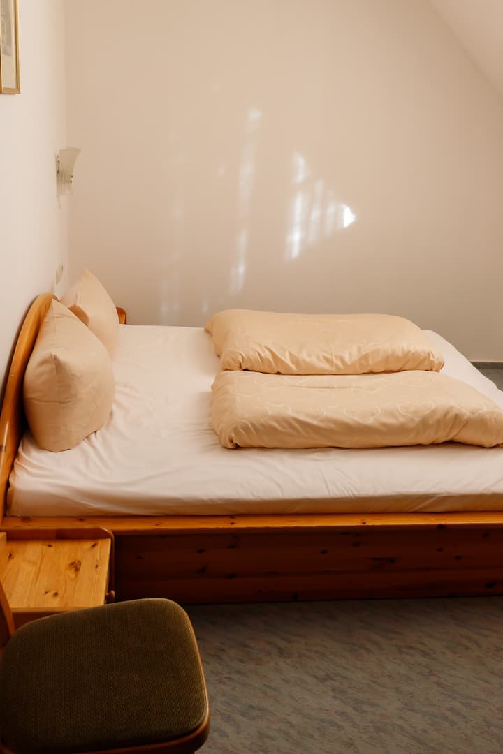Gasthof Schwarzes Lamm - Standard Doppelzimmer - Rothenburg ob der Tauber