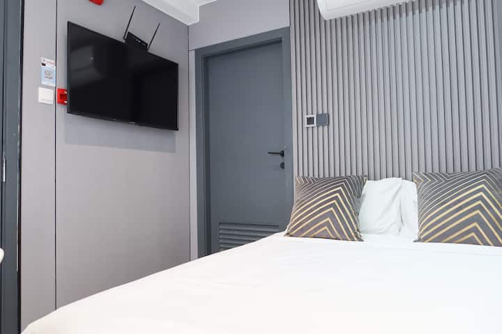 Cozy City Room Suite /Wifi @Somerset /Orchard Area - Singapore