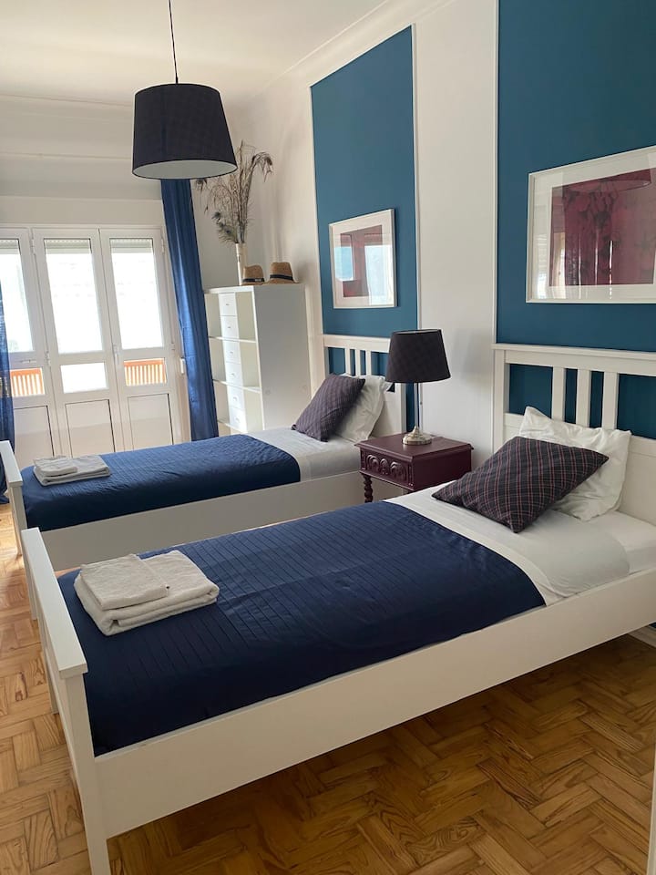 Cozy & Central Apart In Almada - Almada