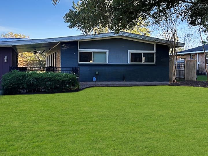 Southern Bungalow Charm - 배턴루지