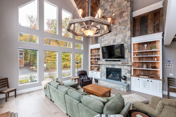 Riverfront Escape In The Mountains - Loon Mountain, NH