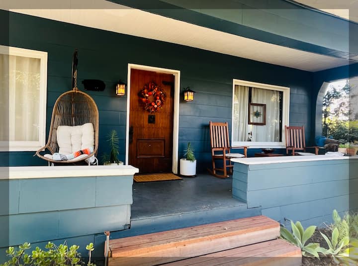Large Stylish Craftsman Home In Highland Park La - Los Angeles, CA