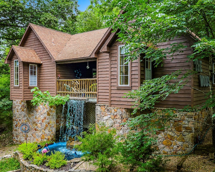 Willow - The Woods Cabins - Eureka Springs, AR