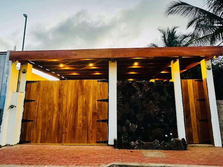 Hermosa Suite Valencia Centrica - Puerto Ayora