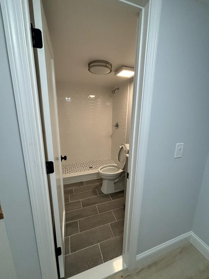 Cozy Urban Studio - Stratford, CT