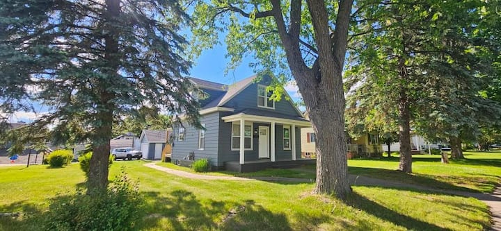 Cozy 1 Bedroom 1 Bath Town Home - Niagara, WI
