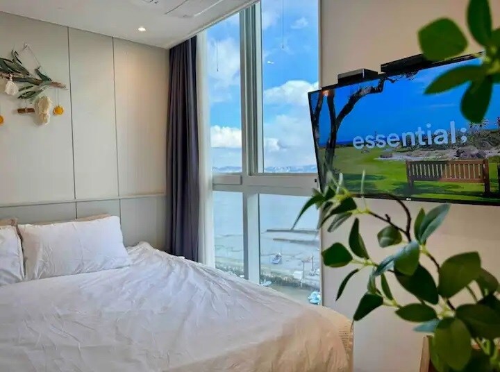 [New] Haru Stay High-rise Ocean View Wood & Ocean Netflix OTT - Hotels ...