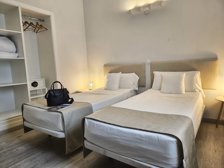 Chambre Double/lits Jumeaux Supérieure Balcony - 馬貝拉