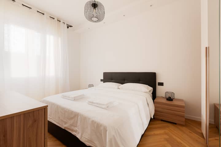 Paul House Buenos Aires - Milan
