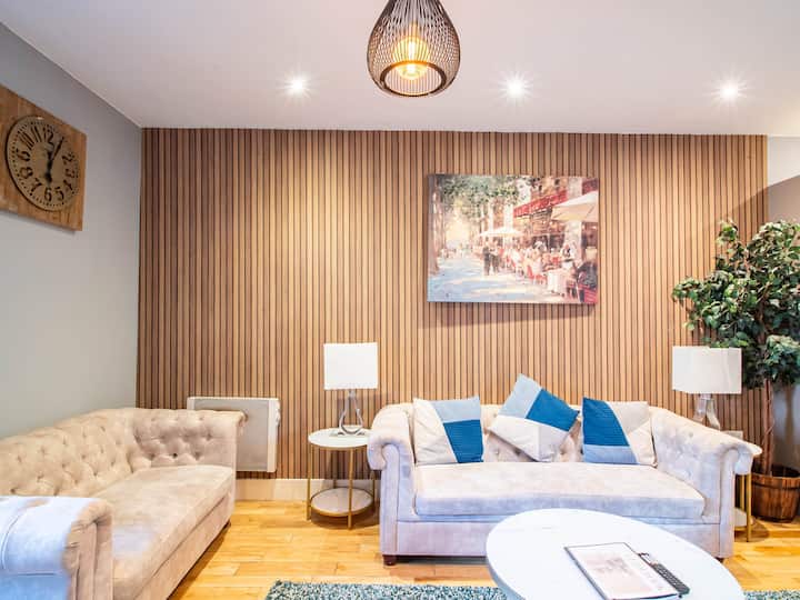 Spacious 4 Bedroom House - The University of Sheffield