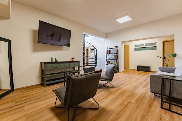 Cómoda Suite Moderna Frente A La De Condesa - Mexico City