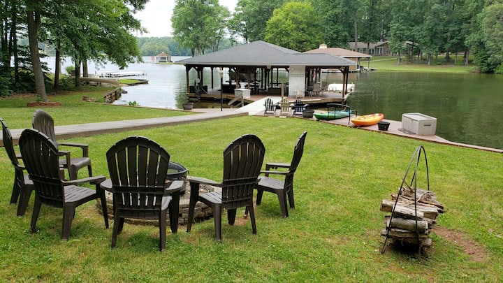 Lakefront Lake Anna| Dock| Deck| Kayaks - Lake Anna, VA