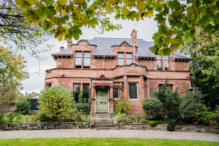 Luxury Room & Free Parking - Edinburgh