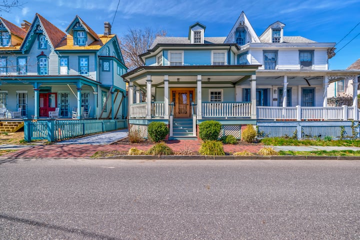Historic Home On Hughes St. In Cape May - Cape May, NJ
