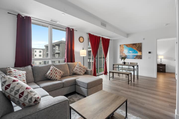 7 Mins To Falls | 2br Peaceful Retreat + Parking - Niagara Falls
