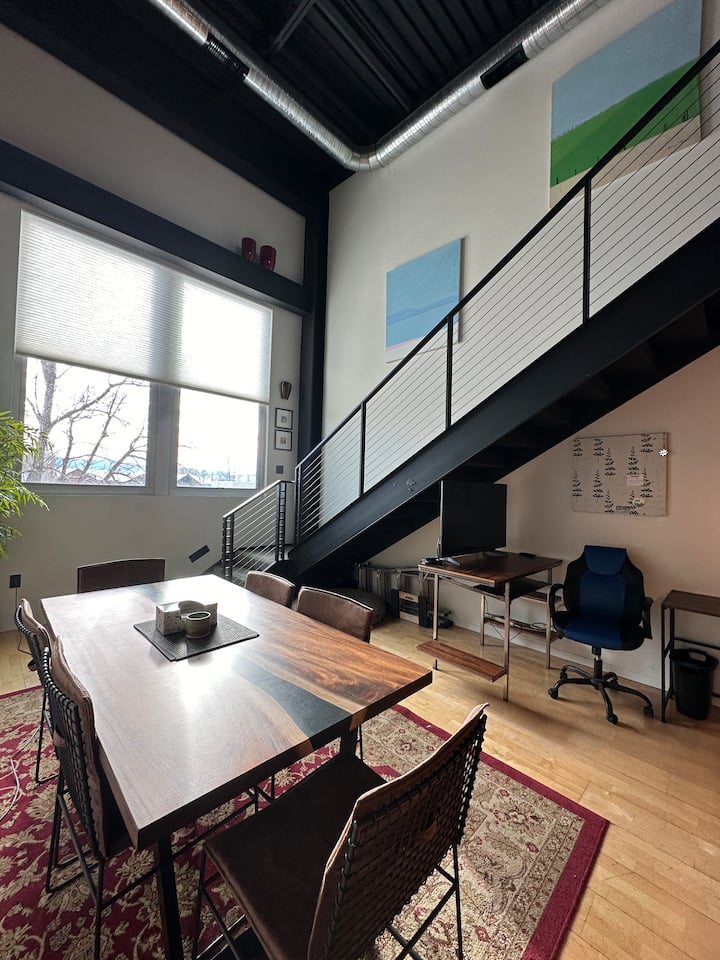 Lofted Live/work Apartment - Bozeman, MT
