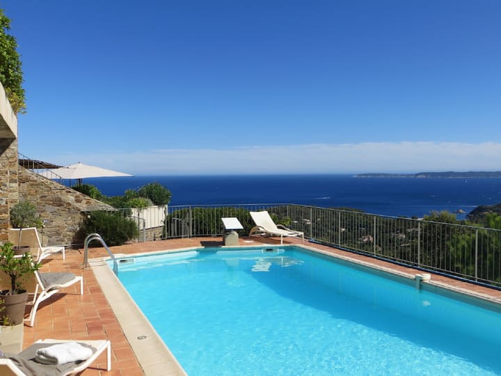 Maison Vue Mer Exception Bormes - 83230- 10 Pers. - Le Lavandou